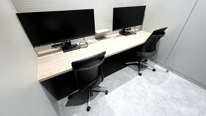 名古屋会議室 広⼩路本町 BOOTH 1(当日予約OK)【栄駅徒歩4分!最大2名!ワークスペース・コワーキングに】の写真2