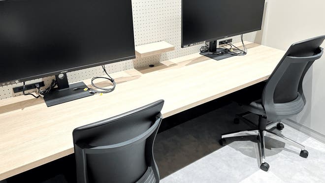 名古屋会議室 広⼩路本町 BOOTH 1(当日予約OK)【栄駅徒歩4分!最大2名!ワークスペース・コワーキングに】の写真4