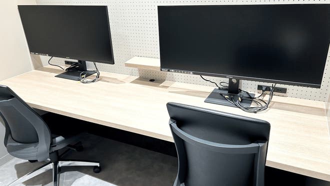 名古屋会議室 広⼩路本町 BOOTH 1(当日予約OK)【栄駅徒歩4分!最大2名!ワークスペース・コワーキングに】の写真5