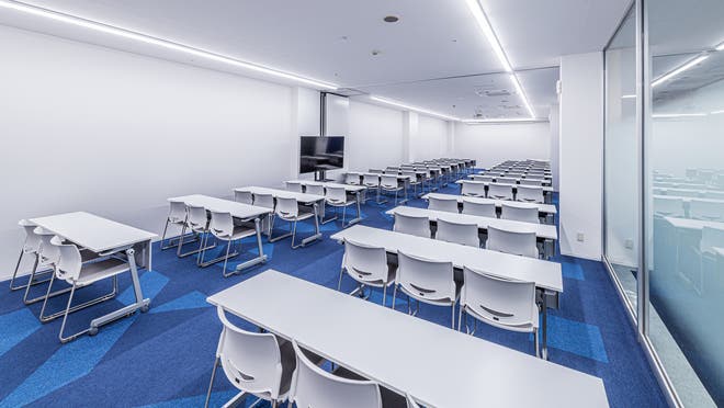 会議室AB(74名着座可能)~天神明治通り沿い、地下鉄天神駅・赤坂駅至近!リッツカールトン福岡真向かいの写真1