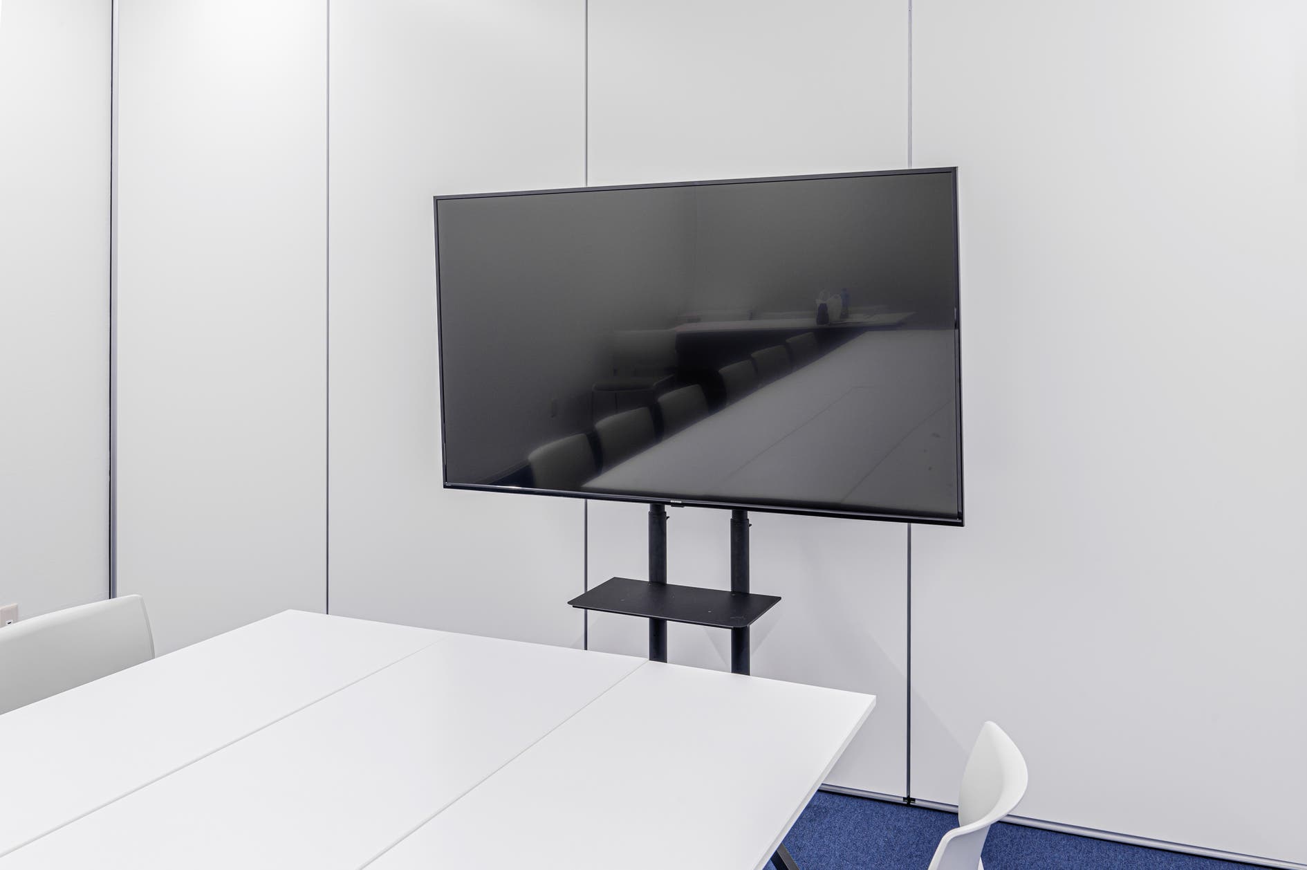 会議室AB（74名着座可能）～天神明治通り沿い、地下鉄天神駅・赤坂駅至近！リッツカールトン福岡真向かいの写真14