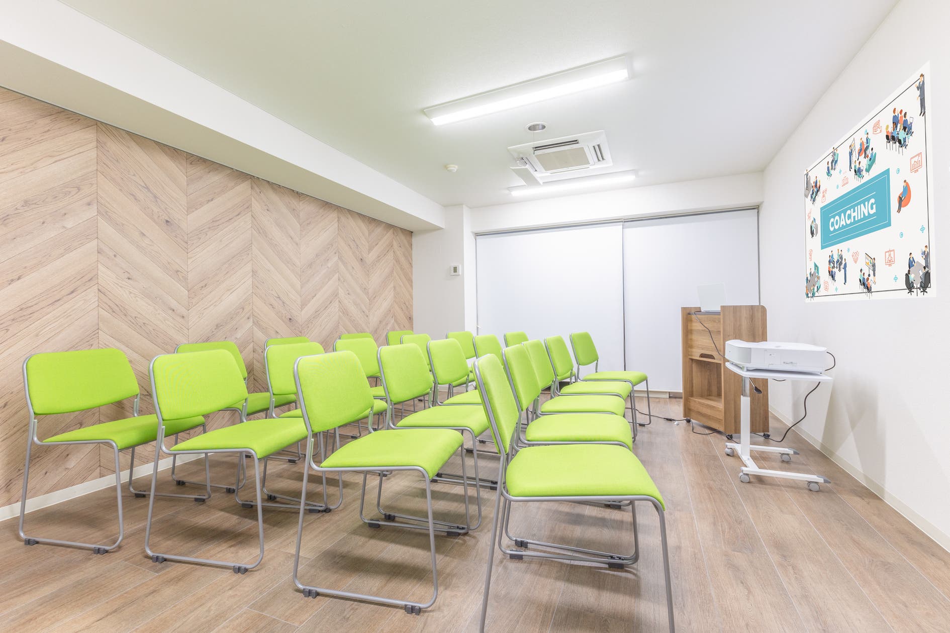 👍15分前入室ok🙆【丸の内駅1分/伏見駅9分】最大120㌅4Kプロジェクター/各備品類の使用料無料/光回線/土足OKの写真9