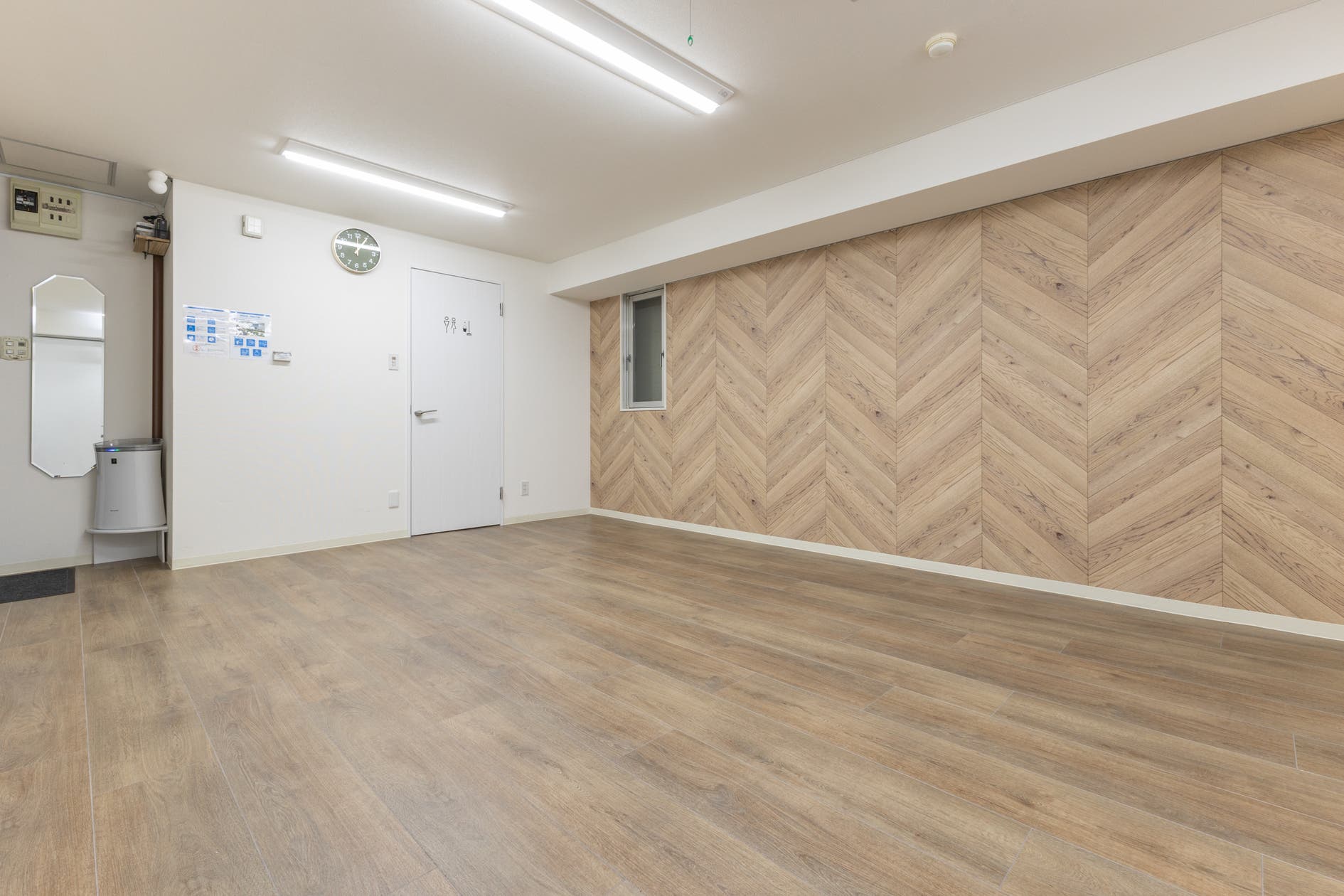 👍15分前入室ok🙆【丸の内駅1分/伏見駅9分】最大120㌅4Kプロジェクター/各備品類の使用料無料/光回線/土足OKの写真12