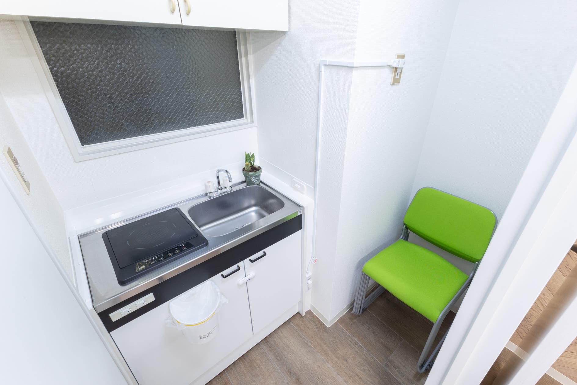 👍15分前入室ok🙆【丸の内駅1分/伏見駅9分】最大120㌅4Kプロジェクター/各備品類の使用料無料/光回線/土足OKの写真14