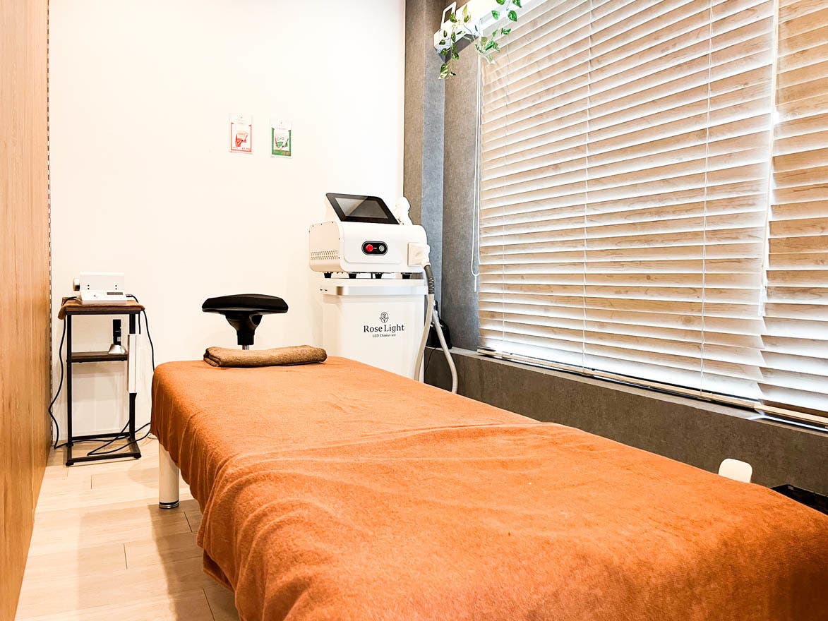 渋谷駅から徒歩4分【エステティシャン施術用個室】の写真1