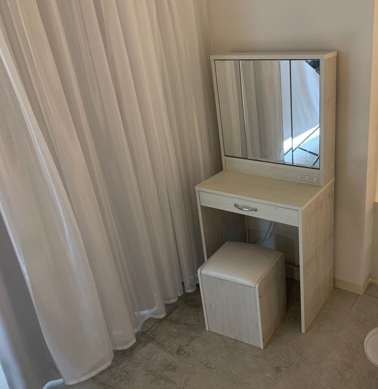 【新規OPEN レビュー割🎉】三軒茶屋駅徒歩2分！撮影📷展示会👗YouTube🎥会議&セミナーなどに便利♪広々した多目的スペースの写真8