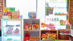 深江・甲南山手の間にある駄菓子バーの写真3