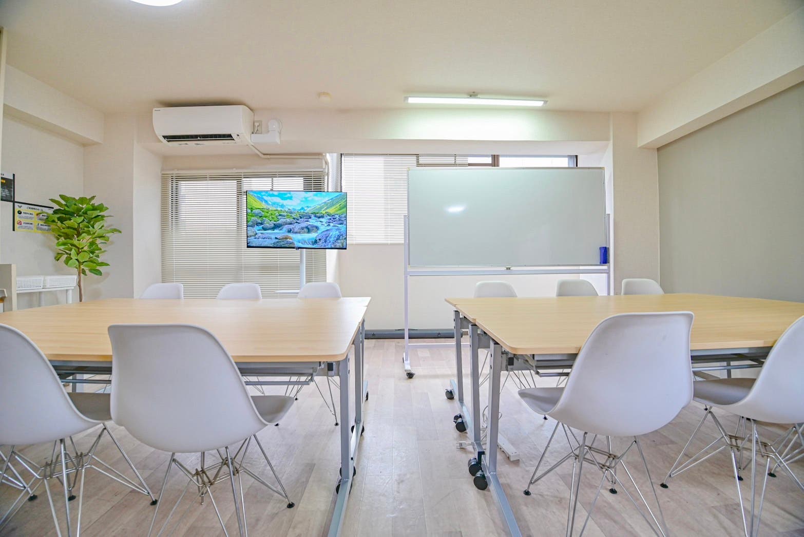 【駅チカ/駅徒歩3分】 最大24名/Wi-Fi有/セミナー/プロジェクター/Web会議/モニター/懇親会の写真15