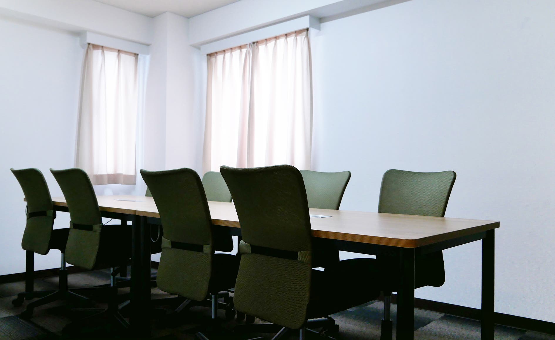 名古屋駅新幹線口から徒歩2分の超駅近！905号室　多数ご要望いただいてました、広めなスペース・ミーティング・打ち合わせに最適！の写真3