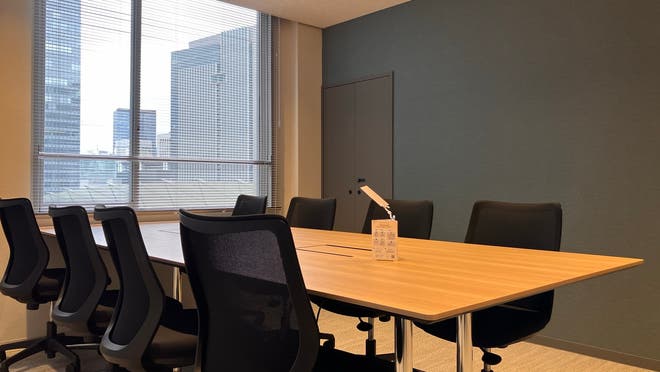 会議室 01(8名)の写真1