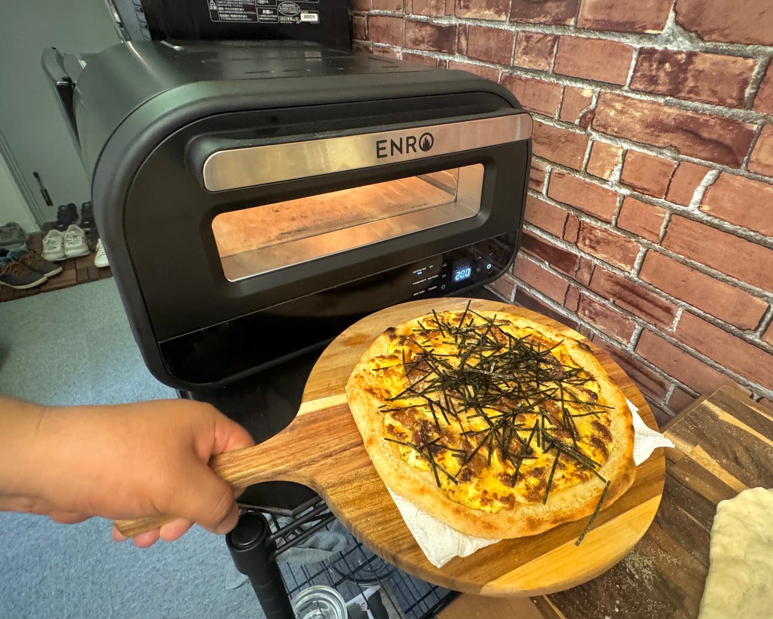 🎄森のクリスマス開催中!!🎄神田駅徒歩5分🚃本格電気式ピザ窯🍕75インチ大画面テレビ📺 14名ソファー席🛋️の写真12