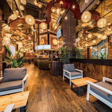 【町田駅】きらびやかな内装♪女子会・ママ会・コスプレ撮影・演奏会などの写真6