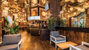 【町田駅】きらびやかな内装♪女子会・ママ会・コスプレ撮影・演奏会などの写真6