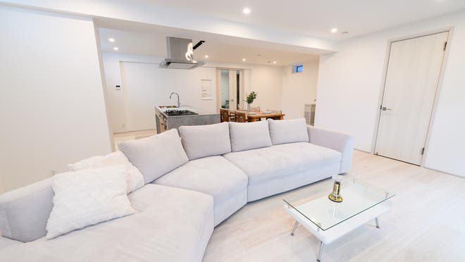 New!【世田谷】新築!白を基調としたナチュラルテイストな広々地下空間【ナチュラル】の写真5