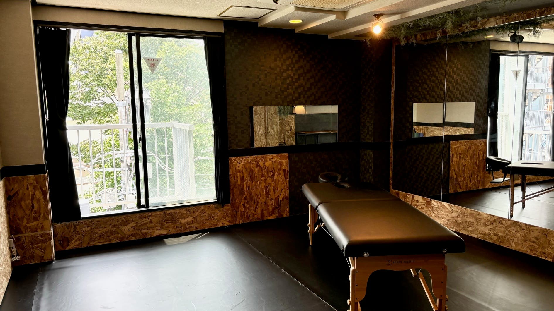 平塚駅西口徒歩5分！地域最安値！ダンス・ヨガ向けスタジオ！整体・マッサージ向けレンタルサロンとしても使える多機能スペース！の写真9