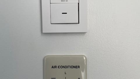 【部屋番号R01】急なWEB会議に対応できる一人用の広々とした窓付完全個室の写真6