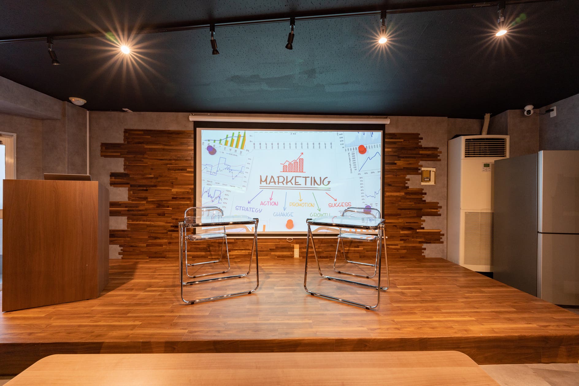 新橋/汐留8分✨席数84、立食100名⭕️飲食/120㌅画面/ゴミ処理/会議/懇親会/歓送迎会/セミナー【SS01】の写真14