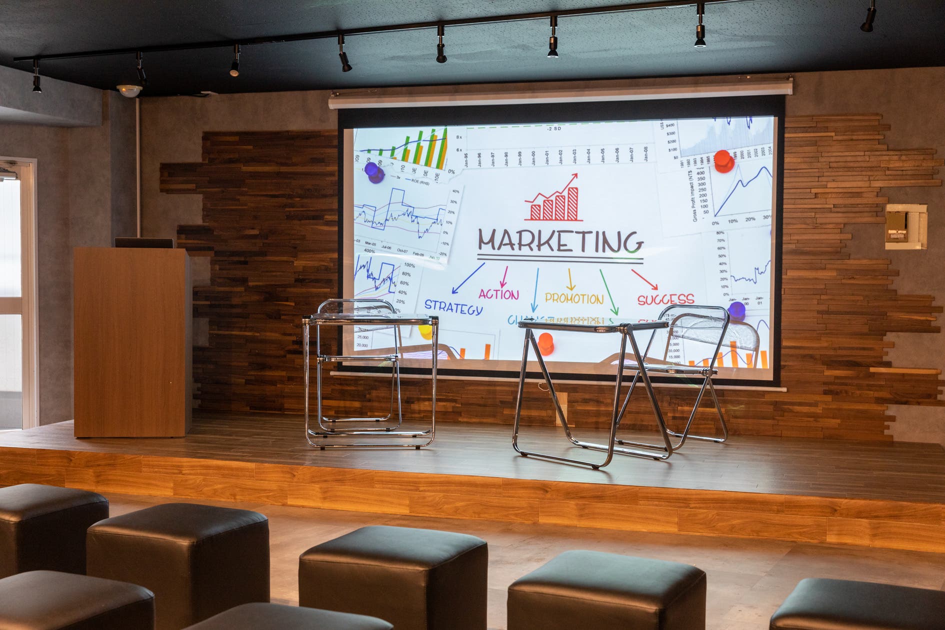 対談用のクリア椅子テーブル（1人掛け2セット）の画像2