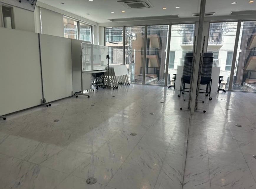 【渡辺通駅 徒歩7分】会議、セミナー🖊ロケ収録、スタジオ撮影🎥YouTube・PV・MV📸ヨガ💃発表会・展示会👗の写真6