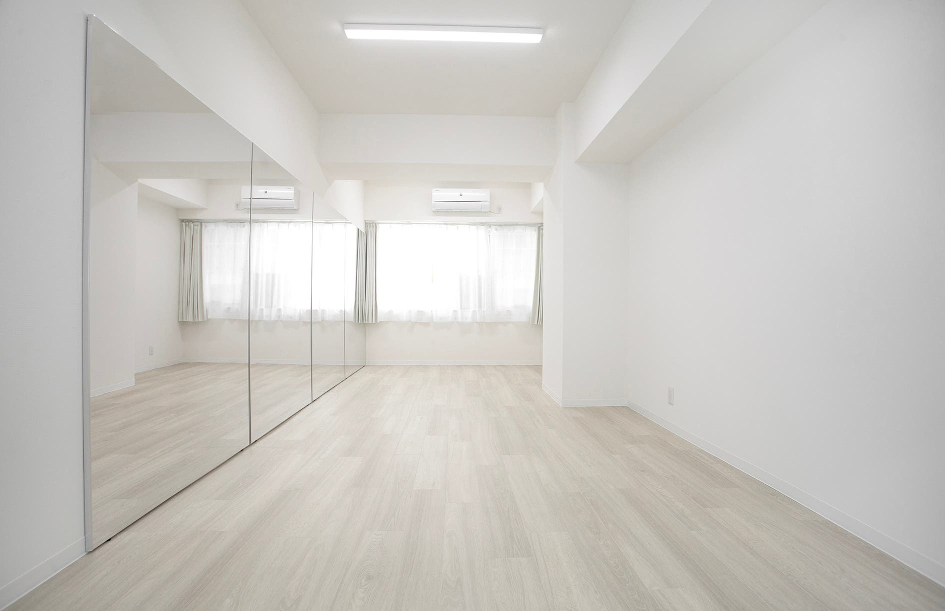 【横浜駅チカ徒歩5分】ダンススタジオ！NEW OPEN!!(E号室)の写真8