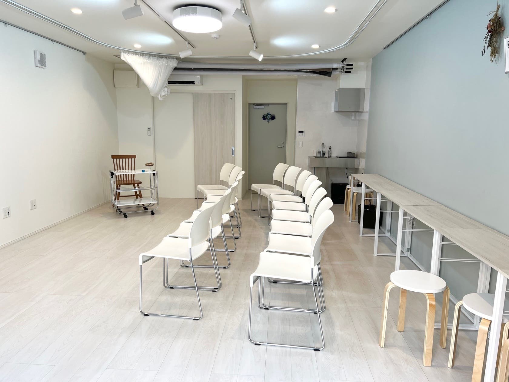 木場駅から徒歩6分。清潔感のあるレンタルスペースです。の写真8