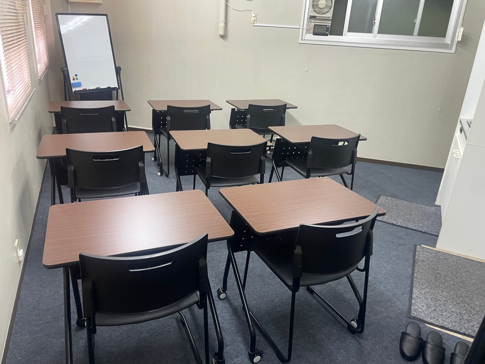 一人用折り畳み式研修デスクの画像2