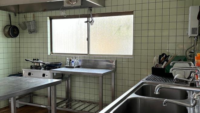 海のすぐ近く!大きなデッキのある元ペンション。貸切BBQスペース。の写真2