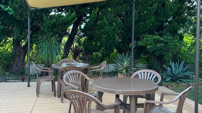 海のすぐ近く!大きなデッキのある元ペンション。貸切BBQスペース。の写真5