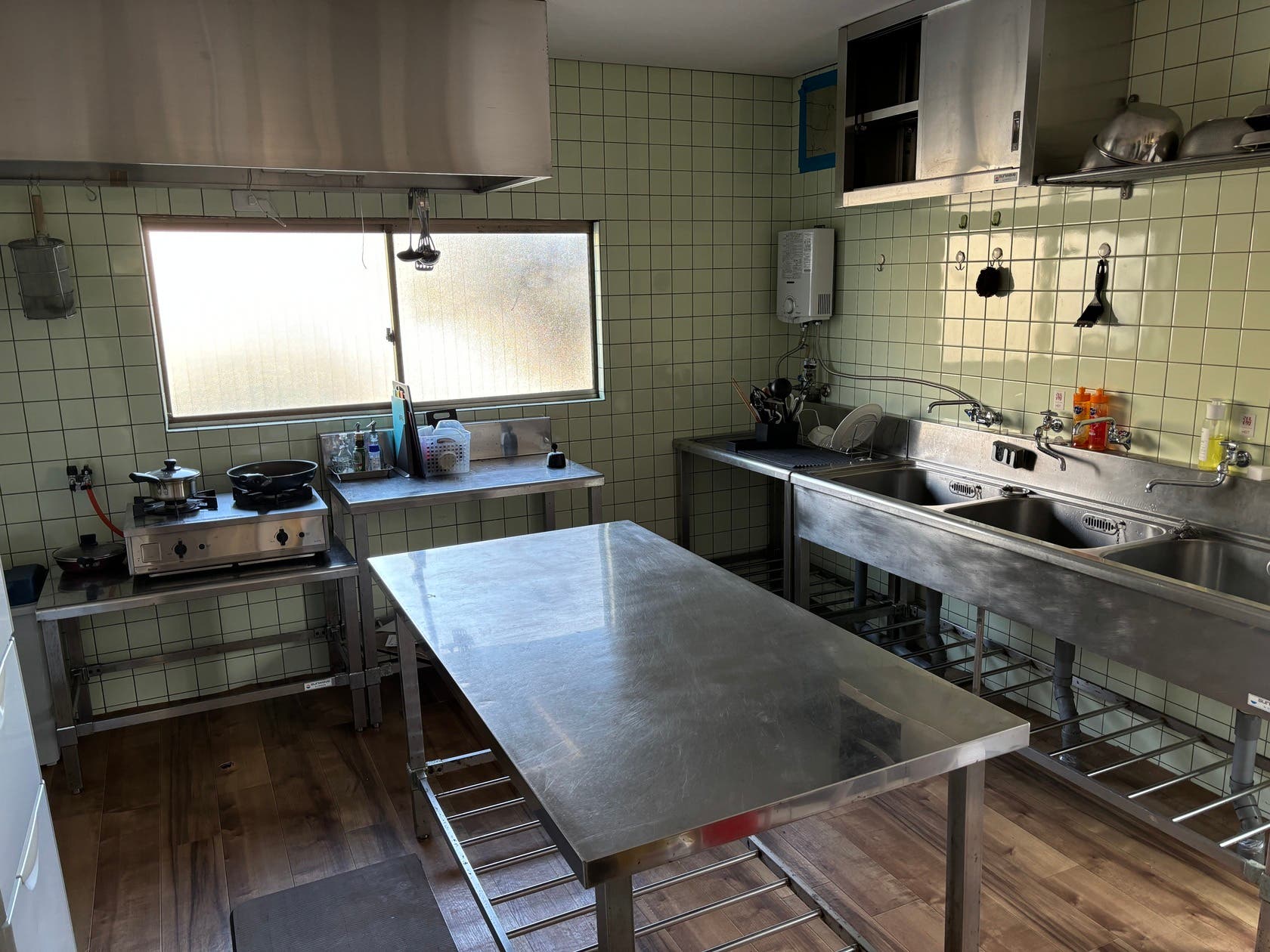 海のすぐ近く!大きなデッキのある元ペンション。貸切BBQスペース。の写真8