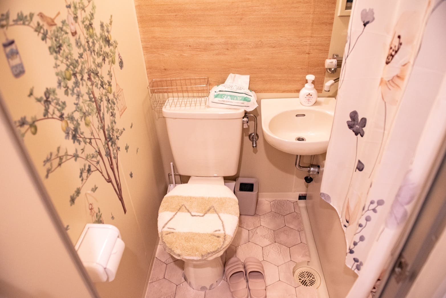 クリスタ長堀から徒歩10秒のレンタルサロンの写真11