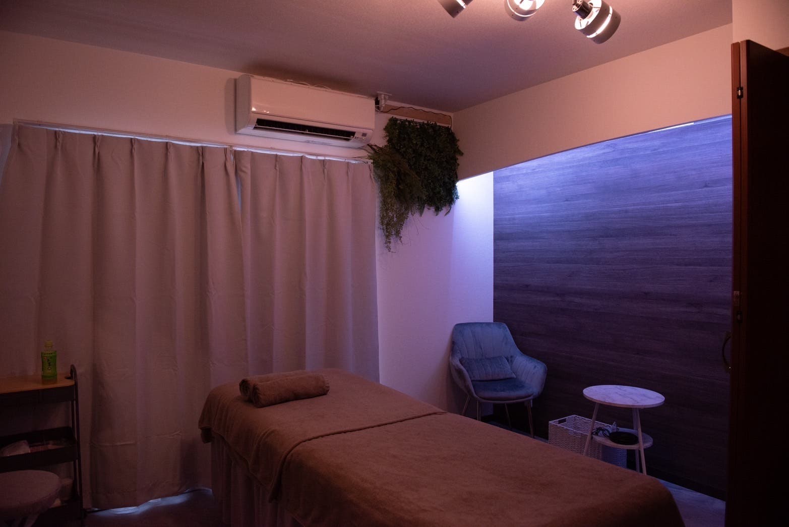 クリスタ長堀から徒歩10秒のレンタルサロンの写真4