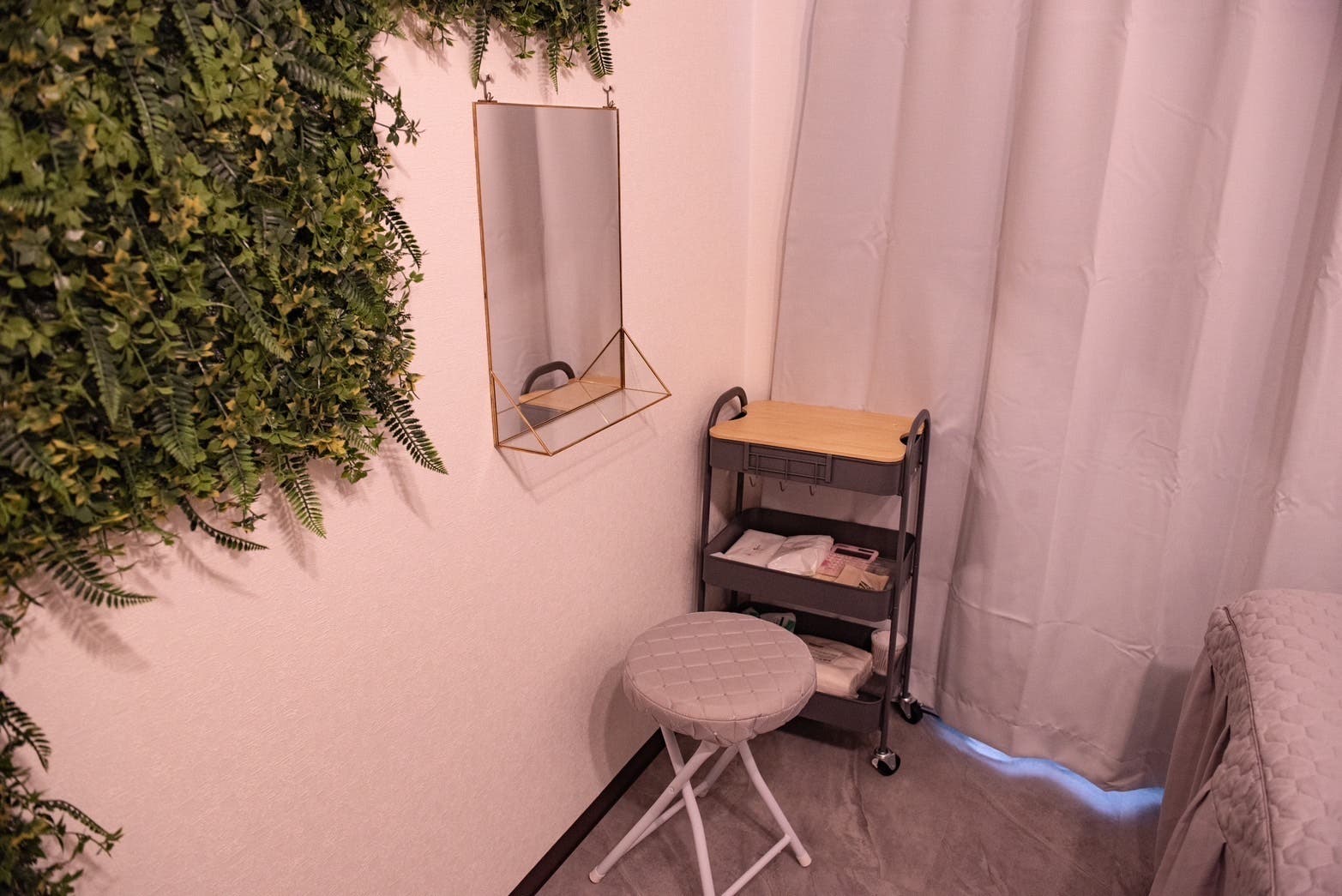 クリスタ長堀から徒歩10秒のレンタルサロンの写真8