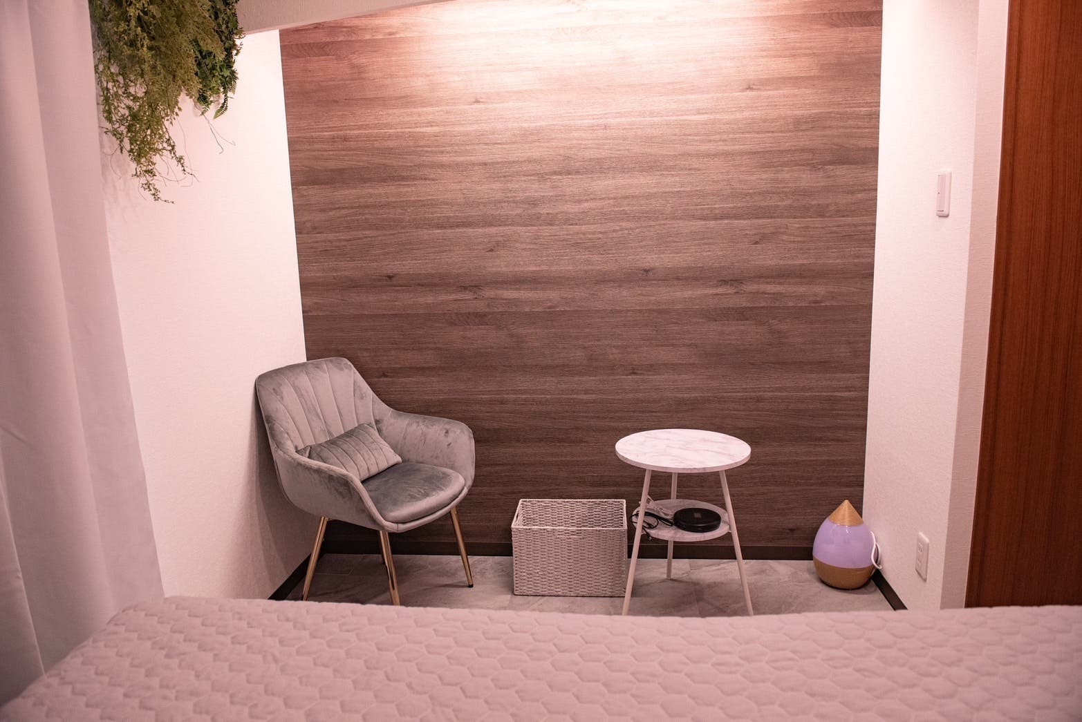 クリスタ長堀から徒歩10秒のレンタルサロンの写真7