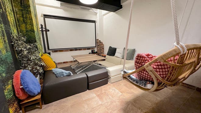 ⭐️Switch2マリオカートワールド導入🌟まるでリゾート気分✨ゴミ捨て無料🗑️関西初導入ハンキングチェア心斎橋徒歩6分🐾の写真3