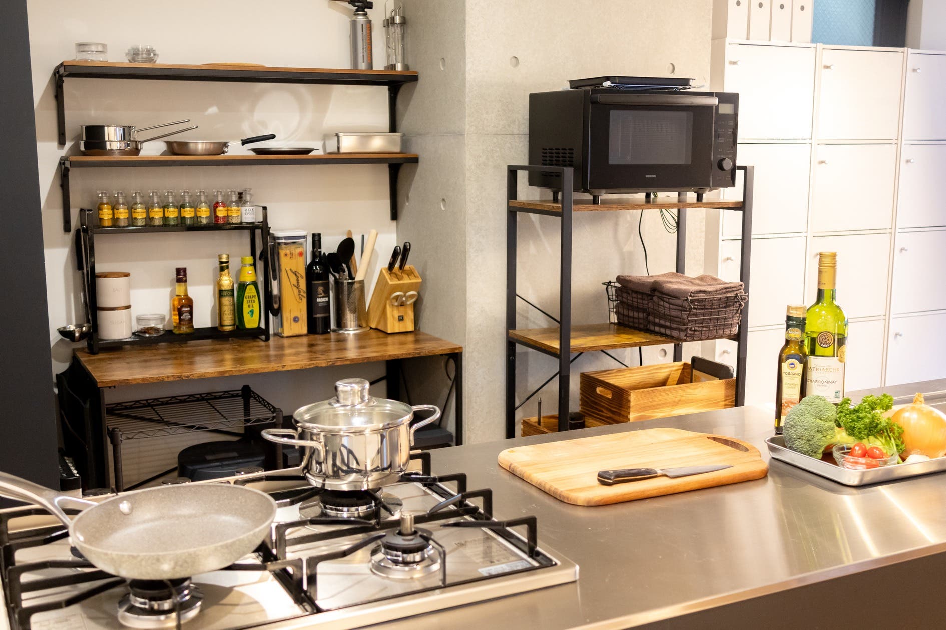 動画撮影、料理教室、トレーニング、パーティー利用可なデザイナーズ65㎡。本町駅徒歩3分。WiFi完備の写真15