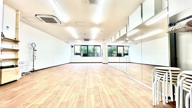【神戸市中央区】✨割引継続中✨駅から徒歩1分のダンススタジオの写真1