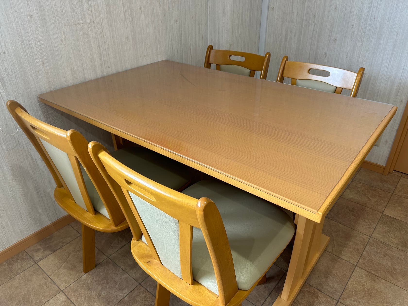 ダイニングテーブルセットの画像1