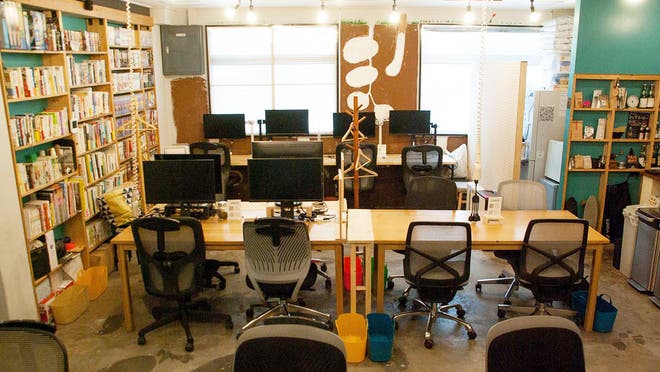 24時間営業🈺/半常駐🧔🏻♂️/毎日清掃🧹/光回線⚡Wi-Fi/ゴミ捨て⭕/オフィスチェア🥰の写真2