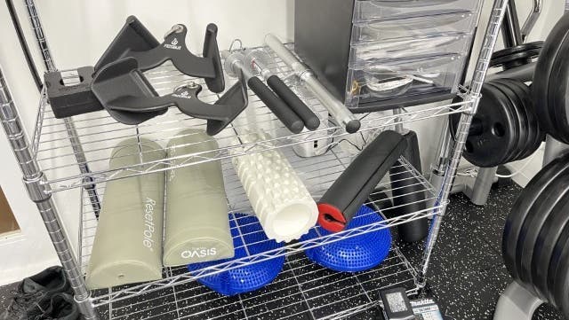 【赤坂駅3分】パワーラックを中心に機材完備!明るい個室レンタルジム MIYAZAKI GYM赤坂店の写真4