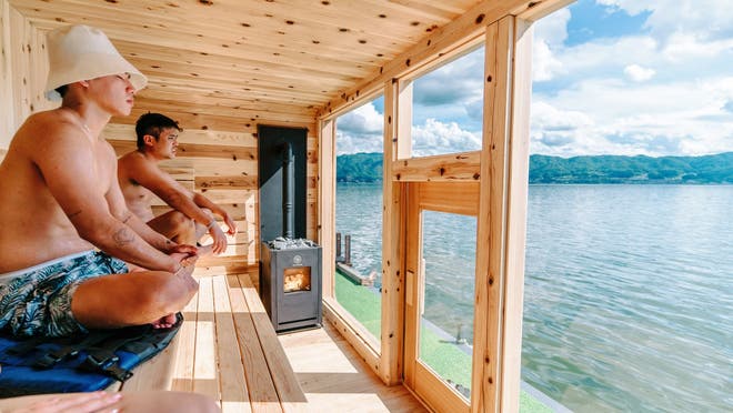 日本初の湖上のエクストリームサウナin長野県諏訪湖の写真1