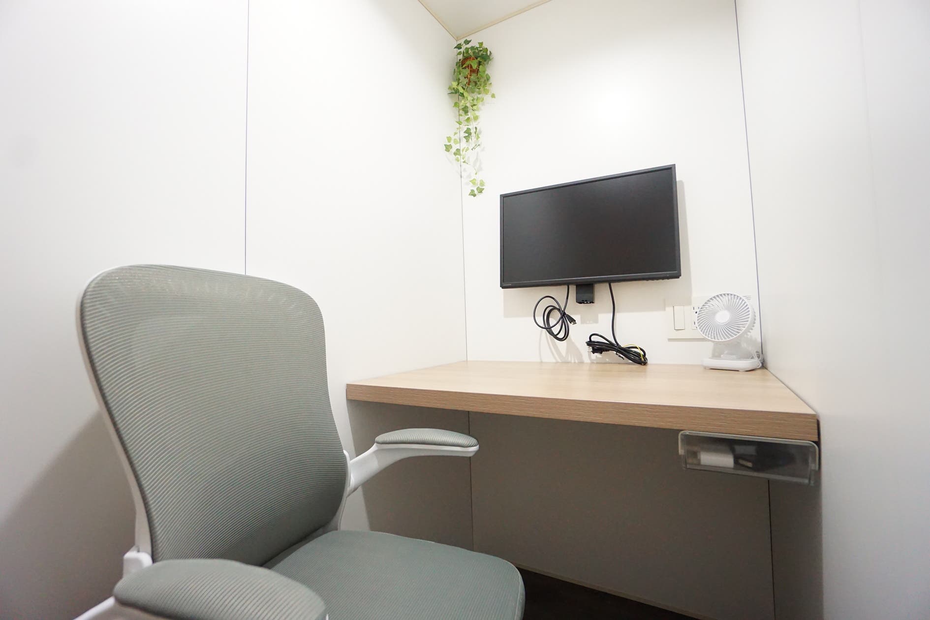 ＜PaO Work 西新宿No.3＞都庁・ワシントンホテルすぐ！個室ブース💼光Wi-Fi/モニター/テレワーク/面接/自習/作業の写真7