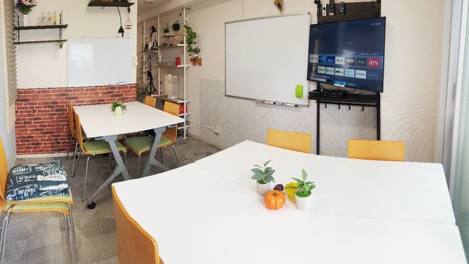 大門駅徒歩1分🌸シンプルで清潔感のある会議室/テレワーク/パーティ/Wi-Fi/プロジェクター/飲食可の写真1