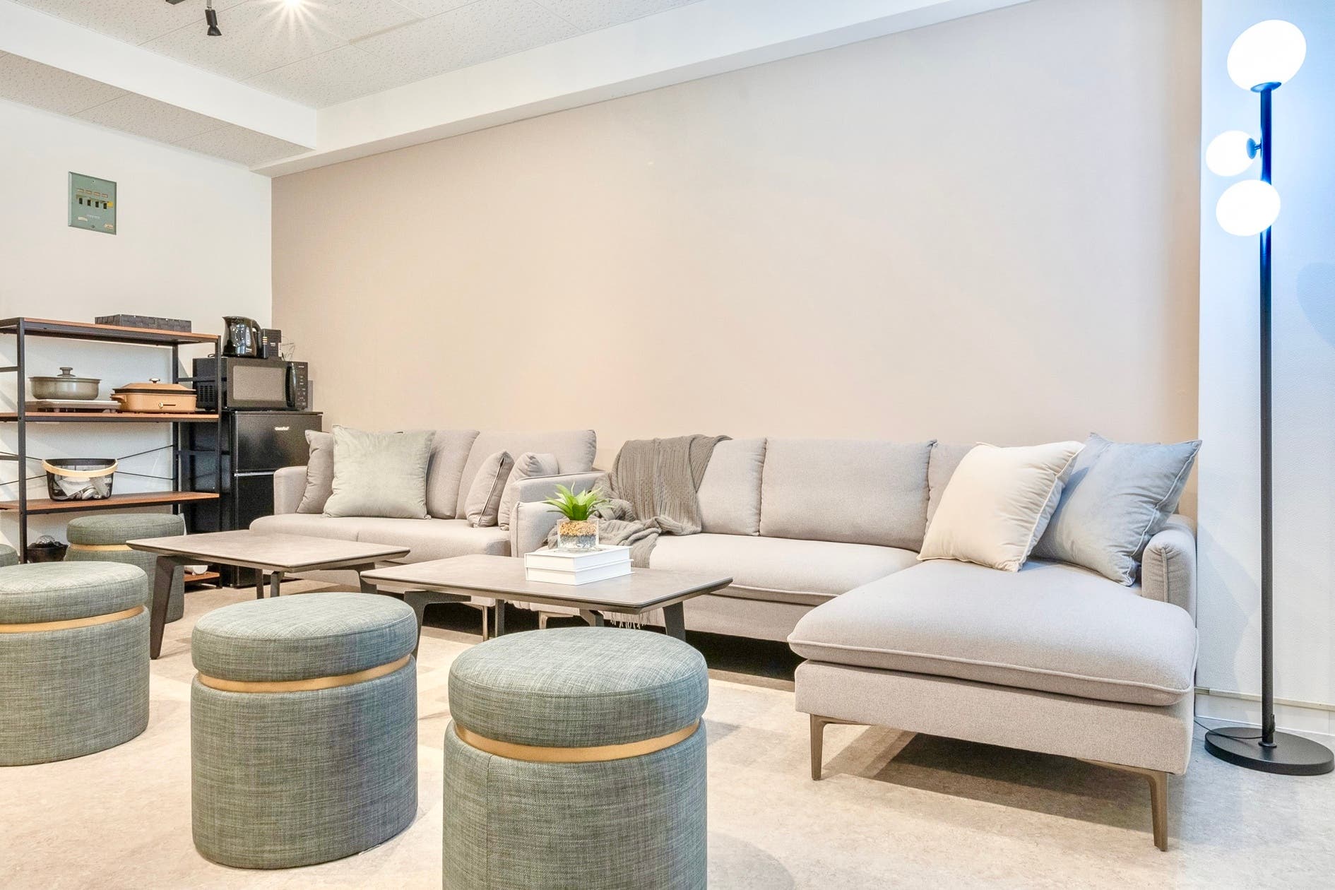 広島駅3分！女子会💕推し活🎙️映画鑑賞🎥パーティ🍾撮影📷最大15名🎉ビジネス利用にも最適！の写真8