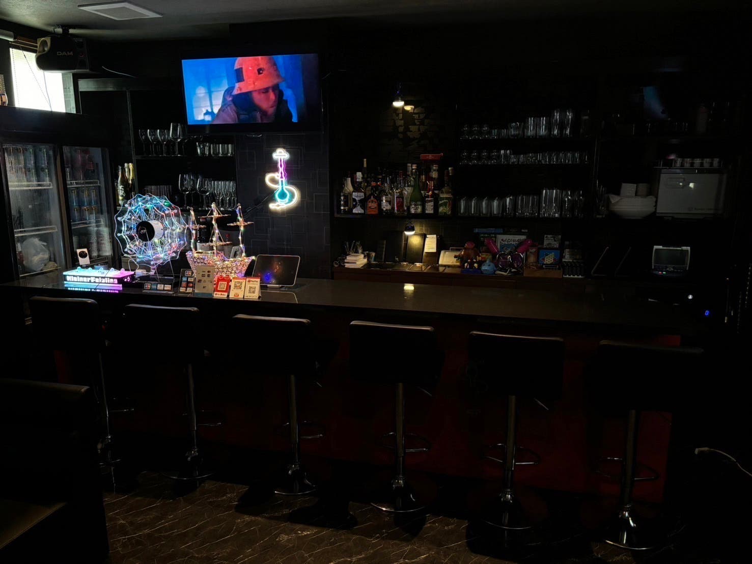 THE FIRST[難波・心斎橋エリア最安値‼️](セルフ飲み放題/カラオケ/ダーツ/シーシャ)の写真3