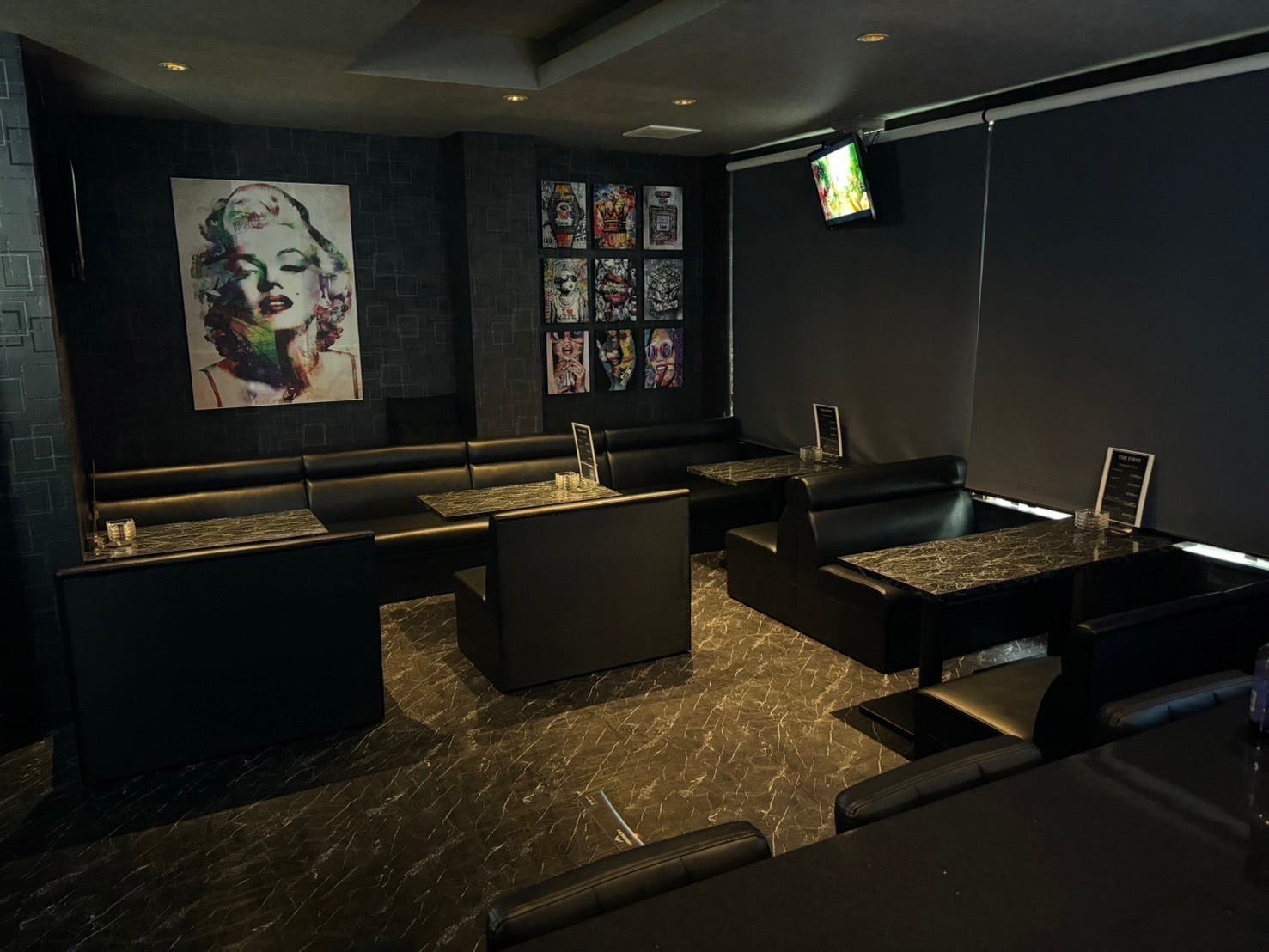 THE FIRST[難波・心斎橋エリア最安値‼️](セルフ飲み放題/カラオケ/ダーツ/シーシャ)の写真4