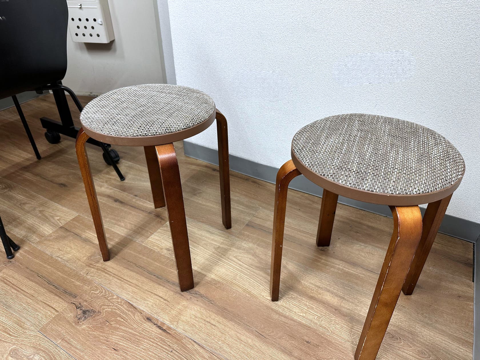 当日予約20%OFF!／🚃新橋駅徒歩１分20秒！／会議・テレワーク／📷撮影／🍔飲食可🧋／【nikotto room新橋】の写真22