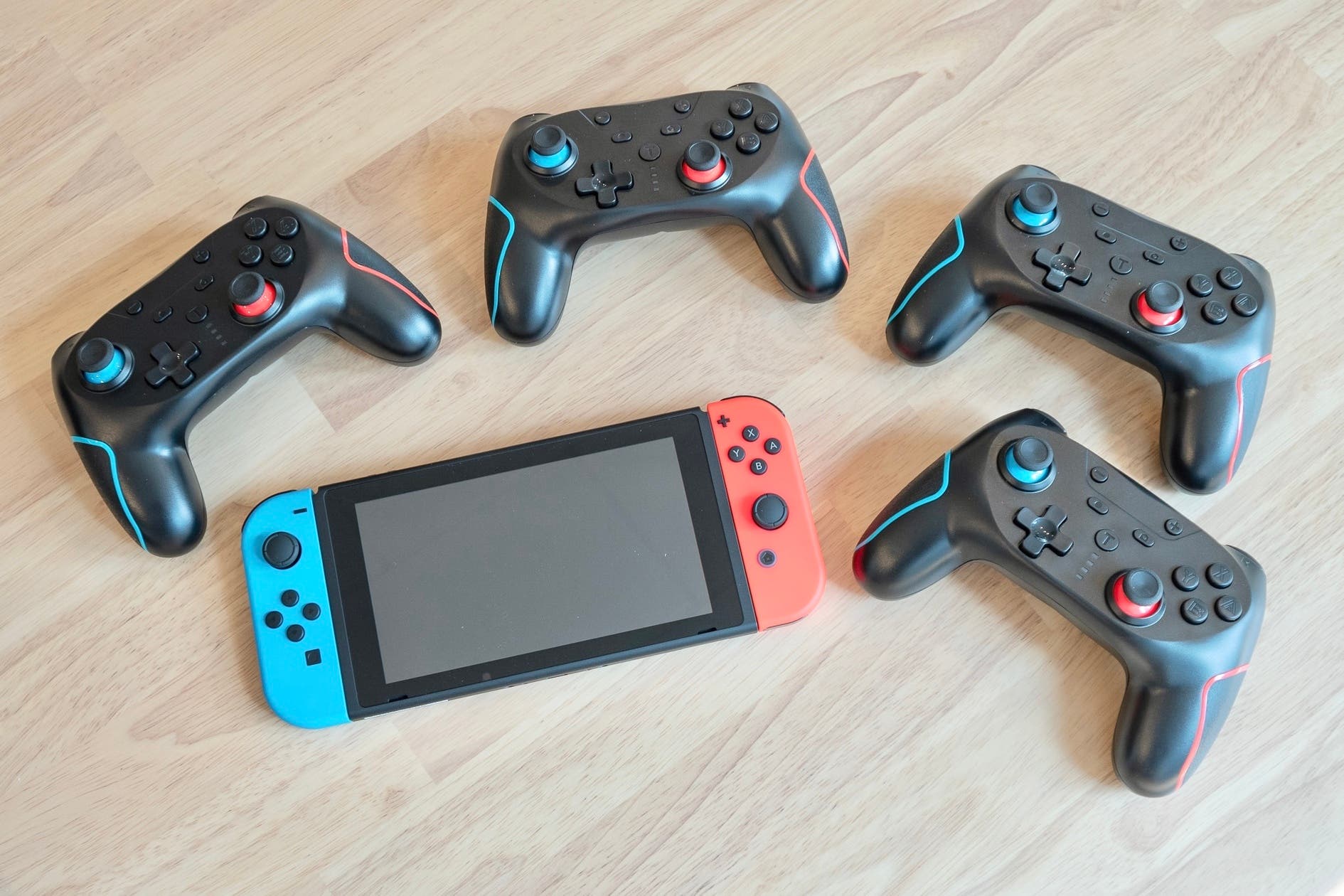 【西新宿駅1分】2024年OPEN 直前割/24時間・最大25名/フロア貸切/スクリーン100㌅/人気ゲーム/パーティ、セミナーの写真28