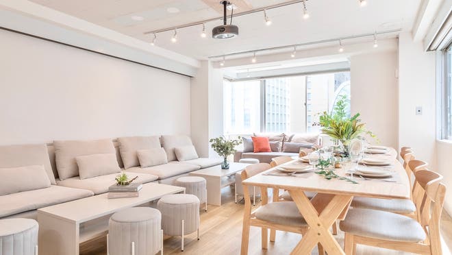 【西新宿駅1分】2024年OPEN 直前割/24時間・最大25名/フロア貸切/スクリーン100㌅/人気ゲーム/パーティ、セミナーの写真2