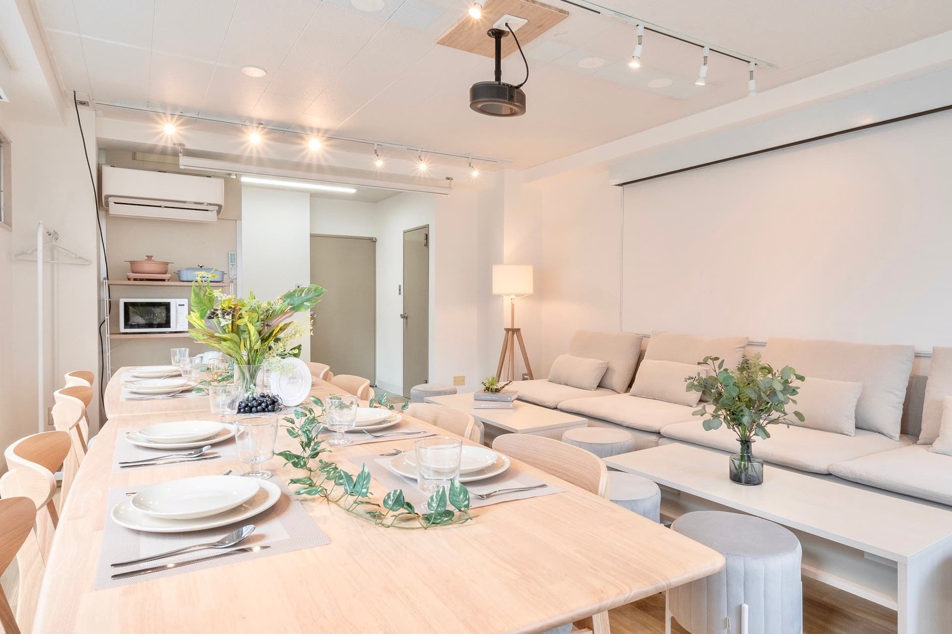 【西新宿駅1分】2024年OPEN 直前割/24時間・最大25名/フロア貸切/スクリーン100㌅/人気ゲーム/パーティ、セミナーの写真8