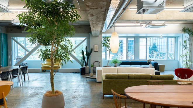 【永田町駅2分・100名対応】忘年会・新年会・セミナーにオススメのデザインスペース|212㎡の開放空間の写真6